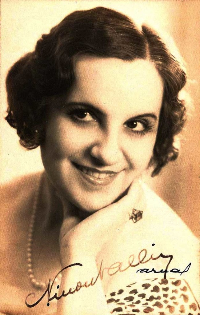 Ninon Vallin - Paris Radio Recital 1952 - Past Daily Weekend Gramophone ...